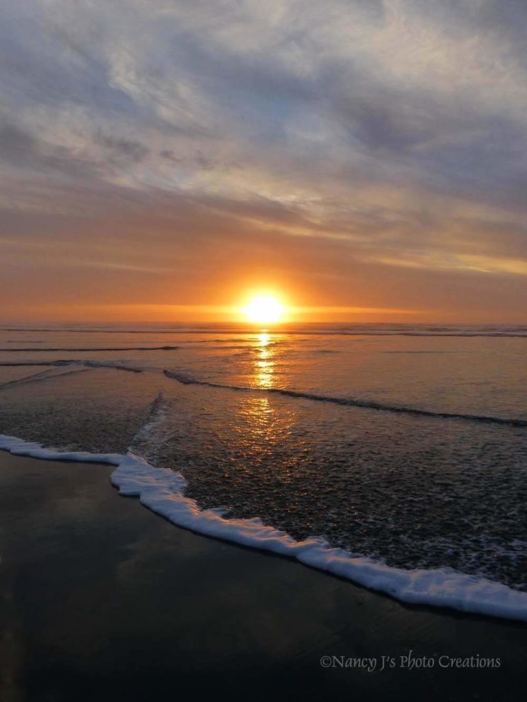 calm beach sunset - Girlicity Girlicity